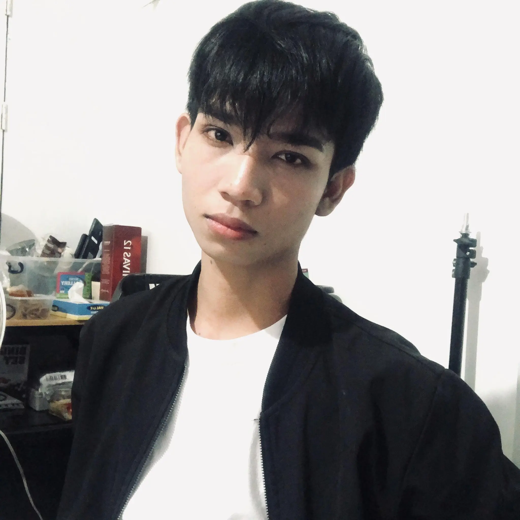 Jasper Ayawan profile